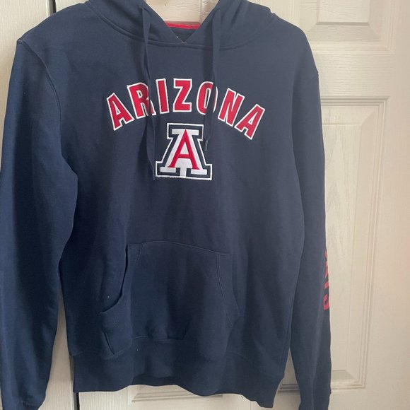 Colosseum | Sweaters | Arizona Wildcats Womens Hoodie New With Tags ...